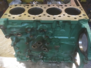 Engine block fitted with Ductile liners YB Cosworth